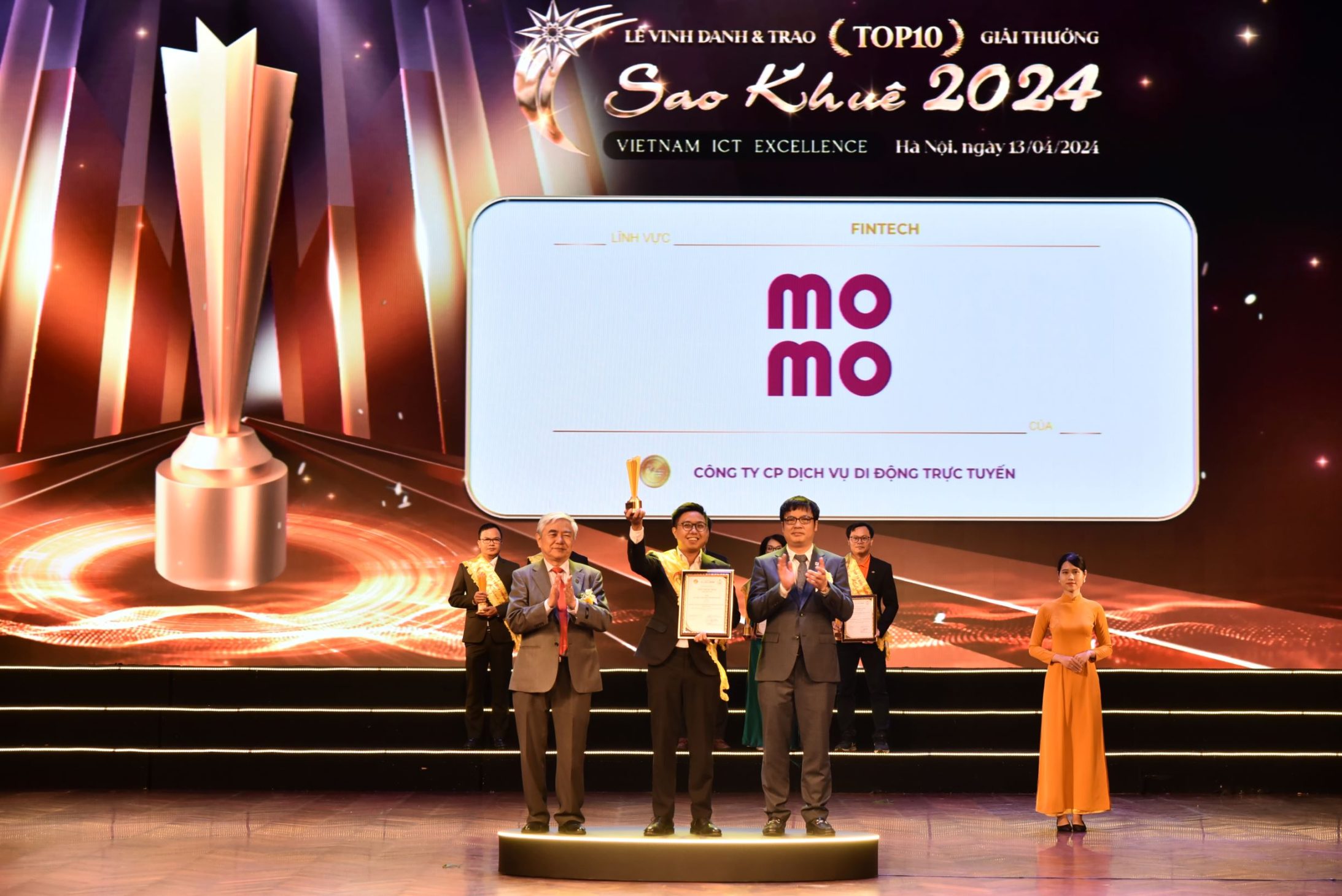 Giải pháp thanh toán và tài chính dễ tiếp cận cho người Việt của MoMo vào “Top 10 Sao Khuê ...