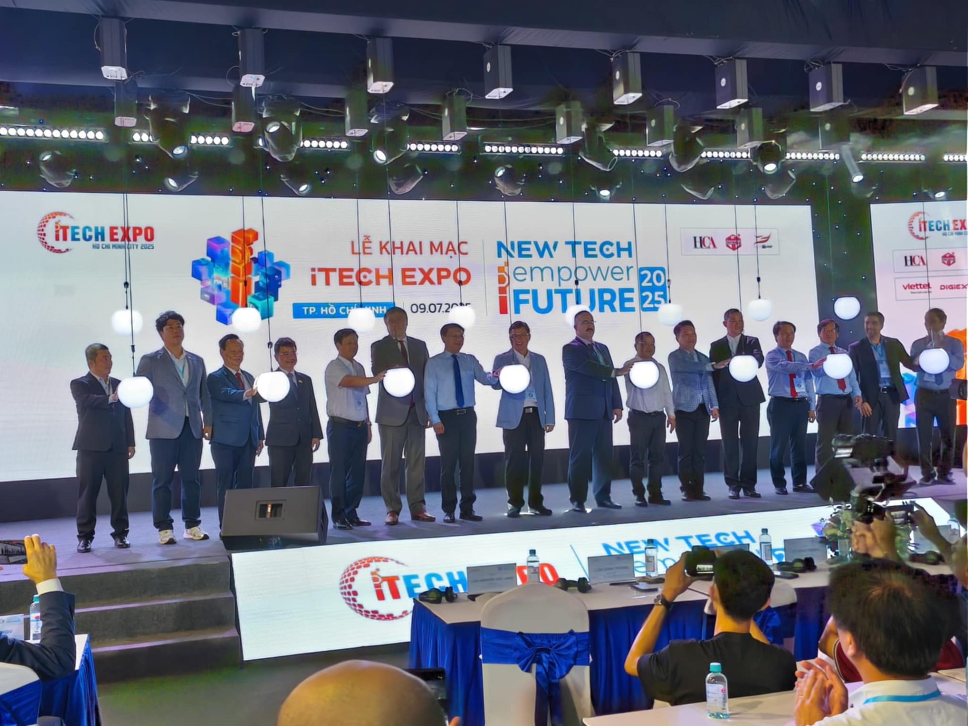 Khai mạc iTECH EXPO 2025: Kết nối sáng tạo - ứng dụng thực tiễn, hợp ...